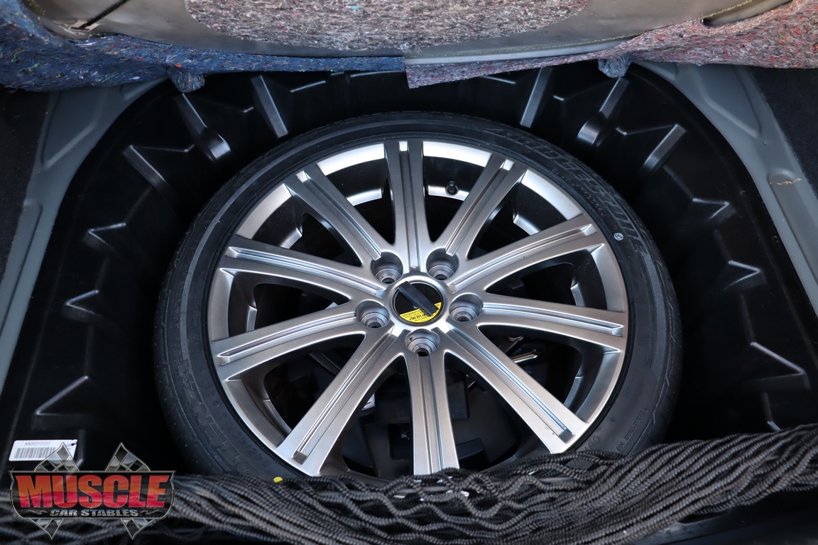 2006 HSV Senator Signature: Rare Opportunity Awaits